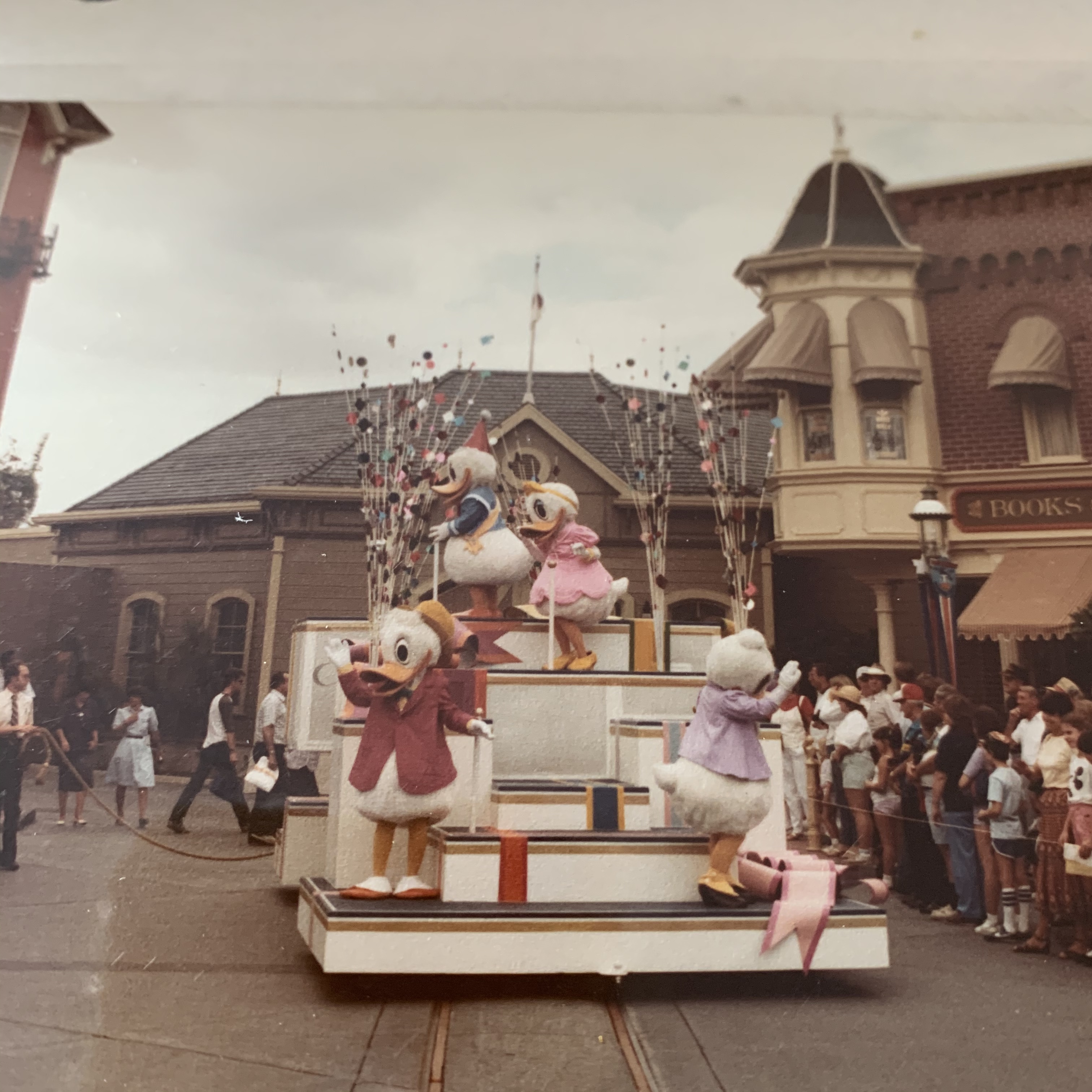 1984 Donald Duck 50th Birthday Parade Pictures - Walt Disney World ...